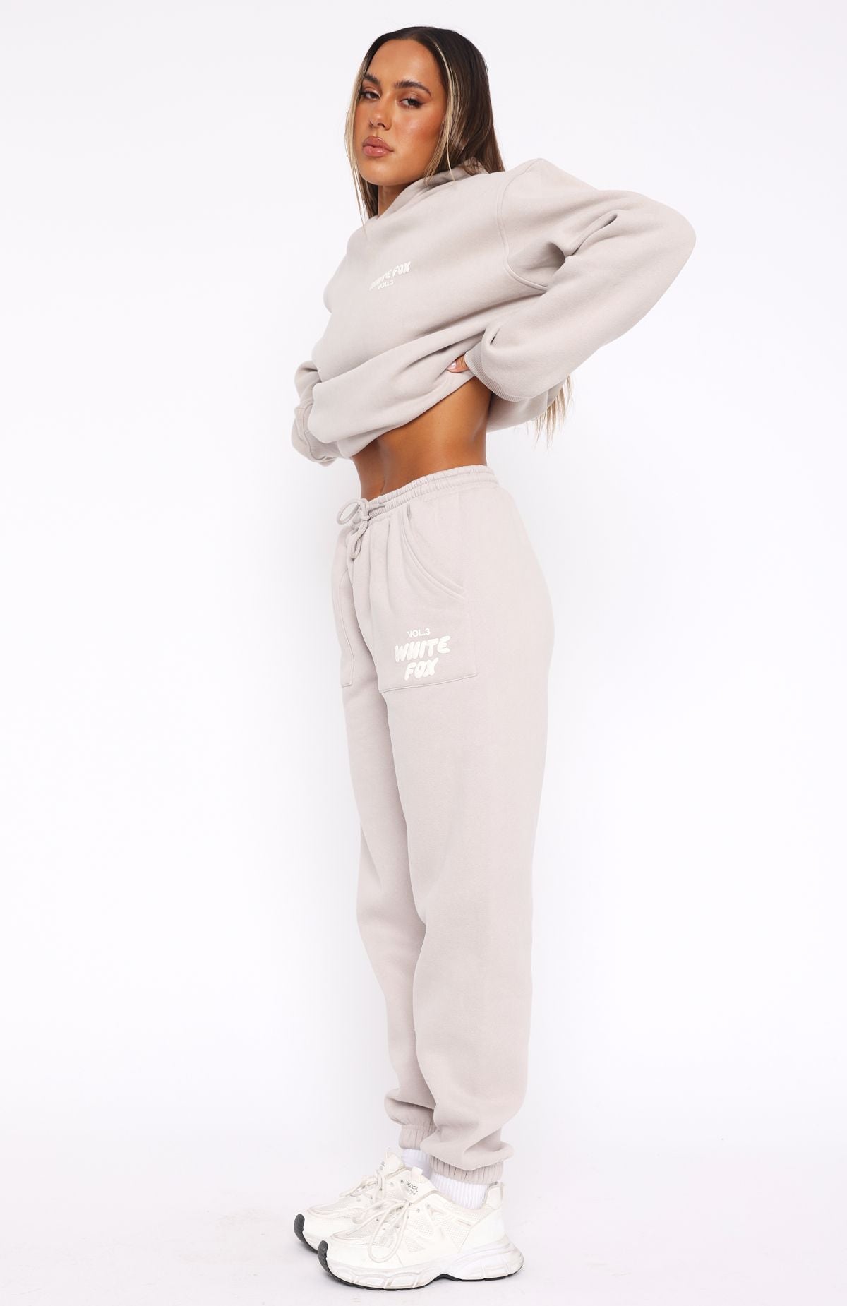 Offstage Sweatpants Moon | White Fox Boutique