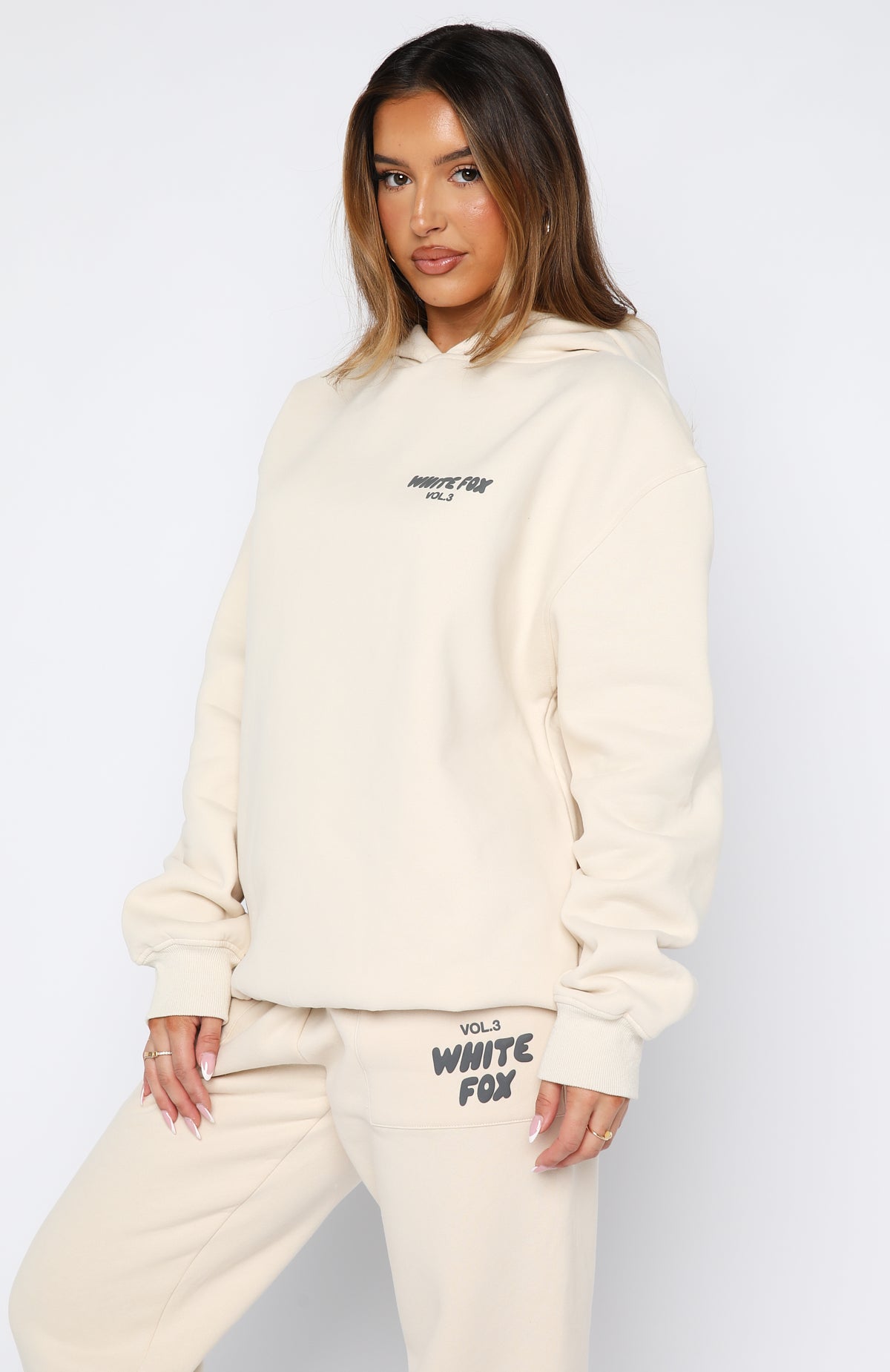 Offstage Hoodie Pebble | White Fox Boutique